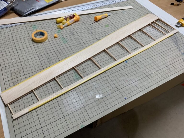 自作DLG①：『TRAVEL』~主翼製作~ | mtk_birdman's blog